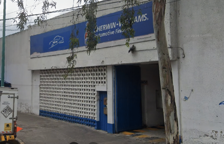 Sherwin Williams Automotive Finishes CDMX | Pinta en Tricolor
